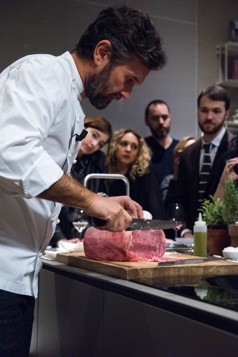 Cena con un Misterioso Chef Stellato | Carni dal mondo